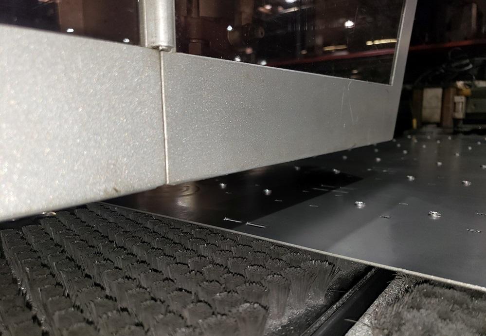 Cómo optimizar la máquina combinada de punzonado y corte por láser