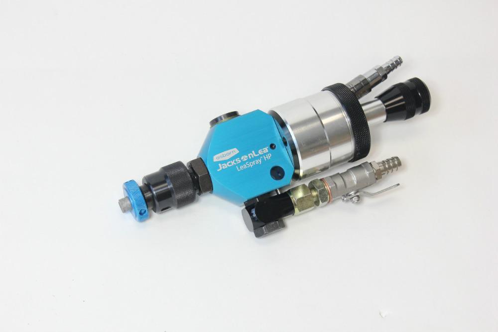 High-pressure spray gun fits all types of applications